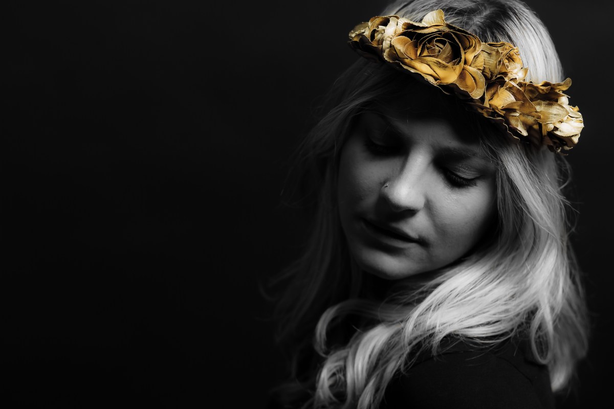 SecretFangirls.com Interview ROZES | secretfangirls